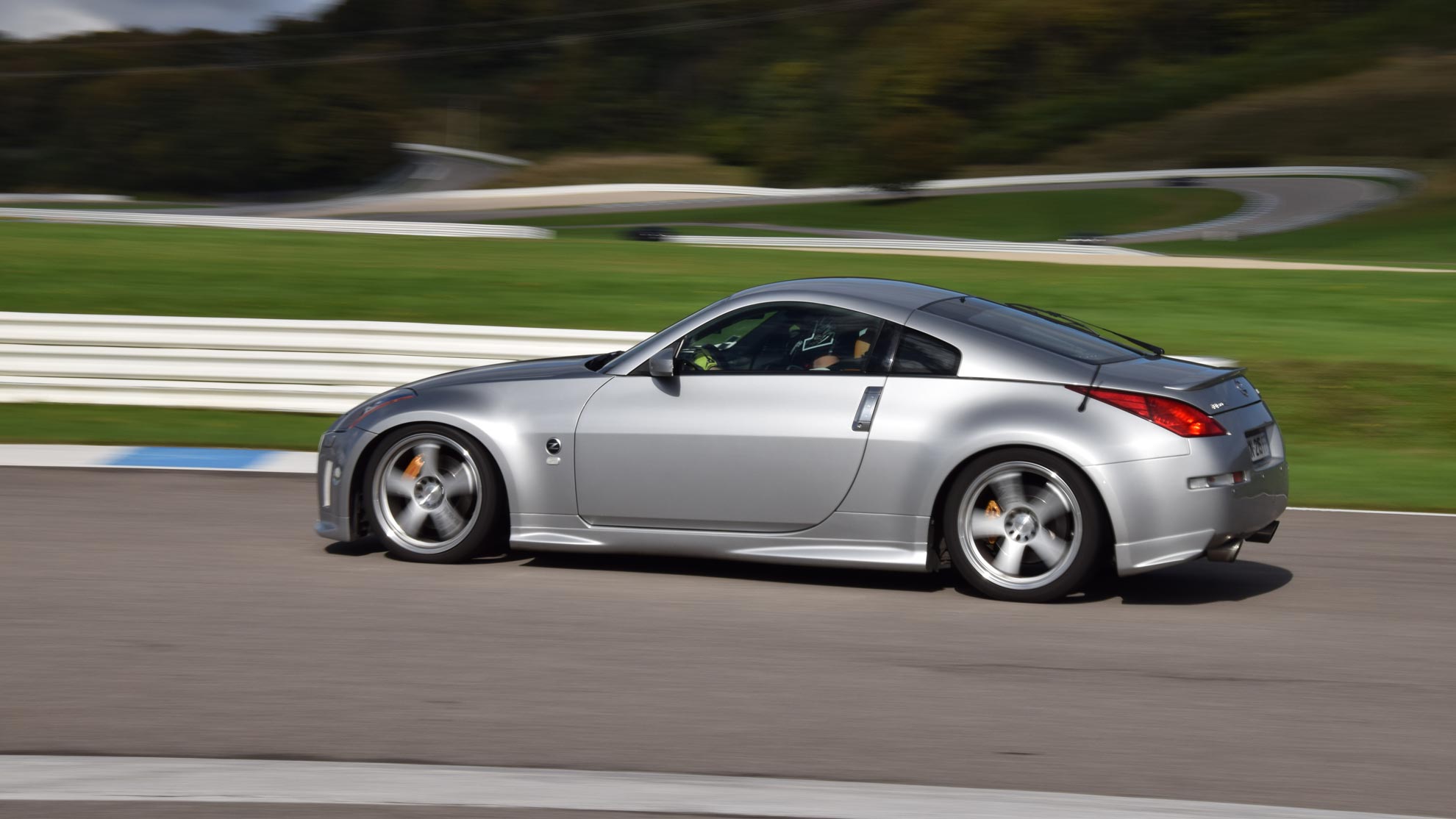 Location circuit - Pilotez sur le plus grand circuit automobile de ...